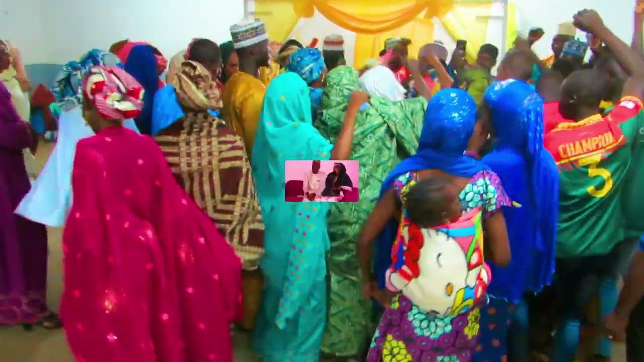 MC YOLA RECORD MARIAGE DJIBRIL - YouTube