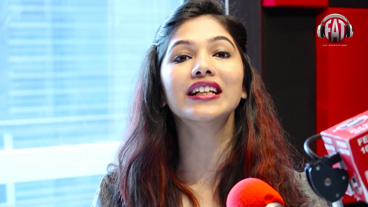 Rangeeli Ruchi II Bollywood Cafe II Fever 104 FM - YouTube