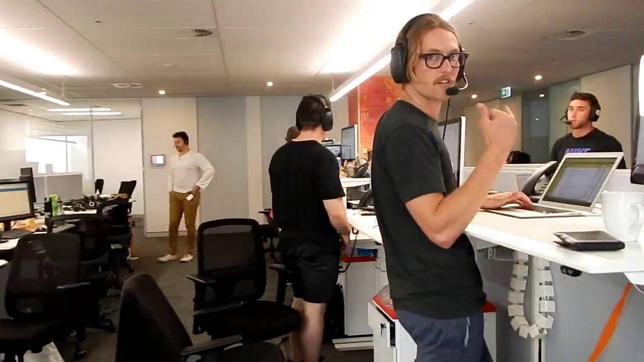 Tour of the new HubSpot Sydney office - YouTube