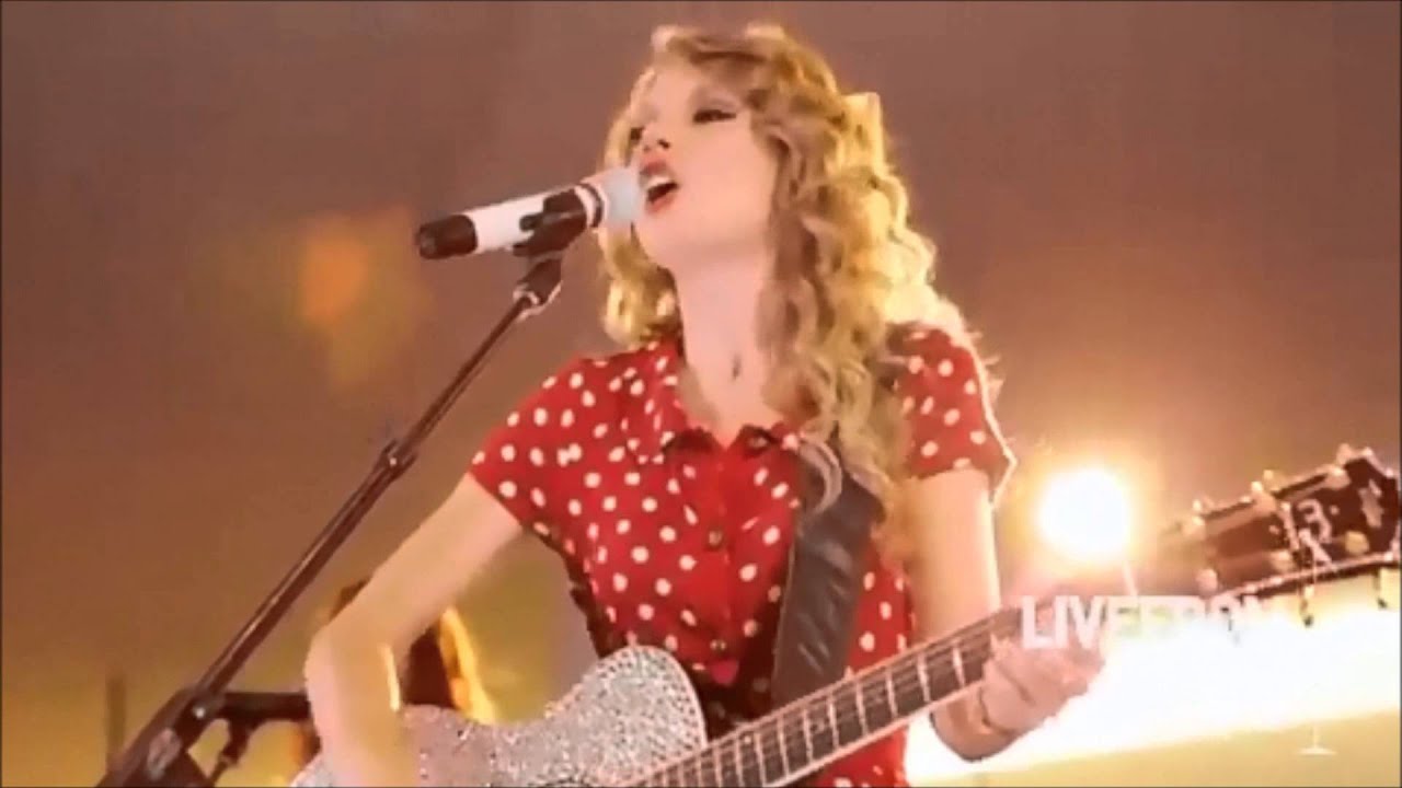 Taylor Swift - Mine LIVE subtitulado en español - YouTube