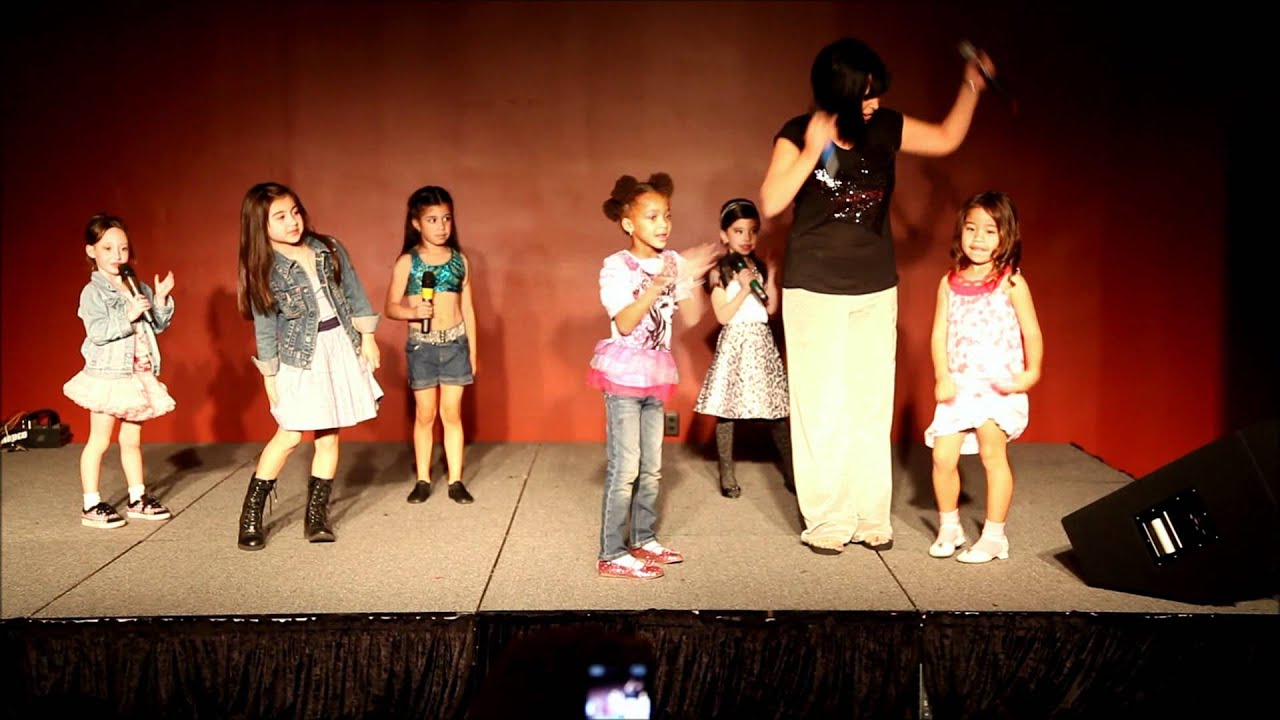 Gabriella gucci sings at rage complex - YouTube