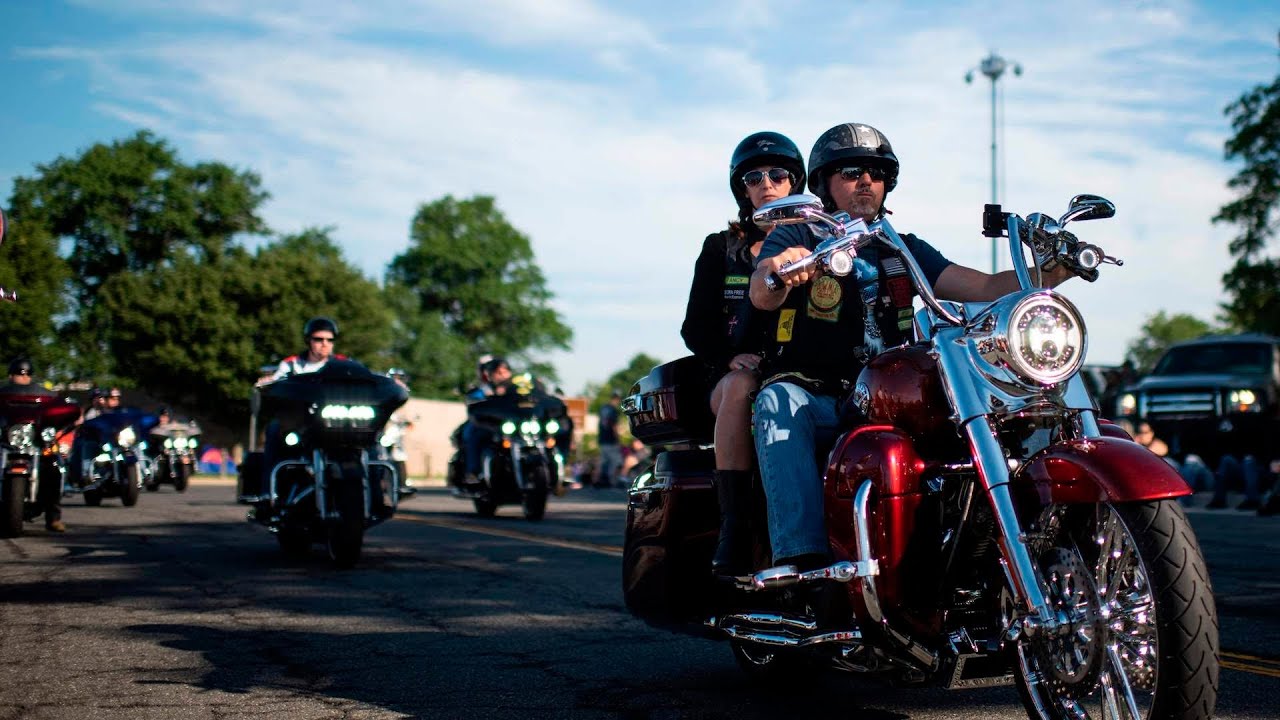 Rolling Thunder rides through Washington for the last time - YouTube