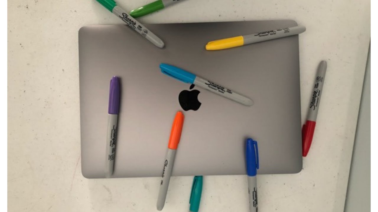 CUSTOM MACBOOK 💻 🎨 - YouTube