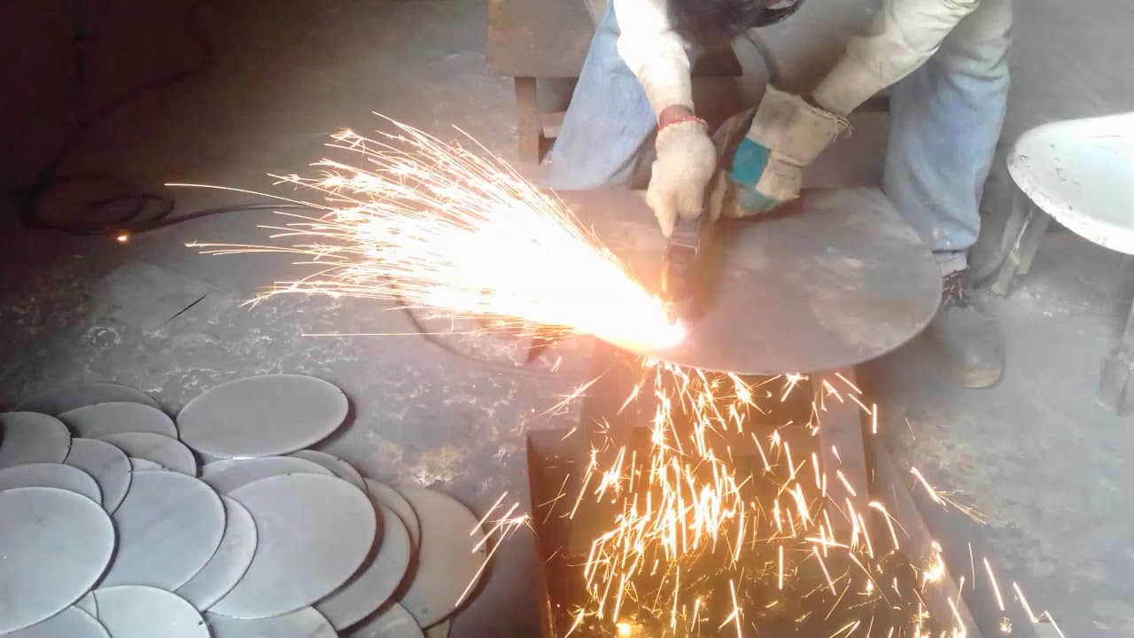 how the sheat cut is done with plasma cutting machine - YouTube