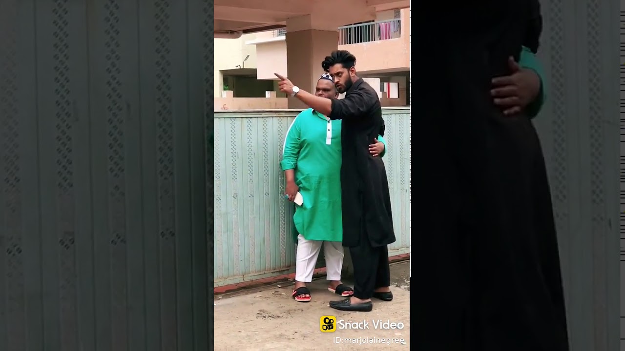 Bahut bada mota aadmi funny video - YouTube