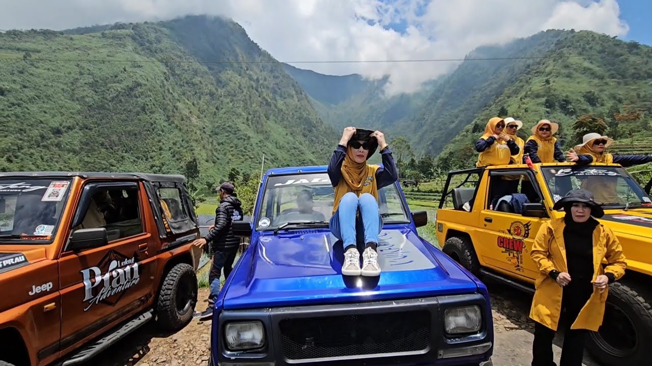 ALASKA GOES TO DIENG PART II, SWISS VAN JAVA DAN CAFE SIGANDUL VIEW ...