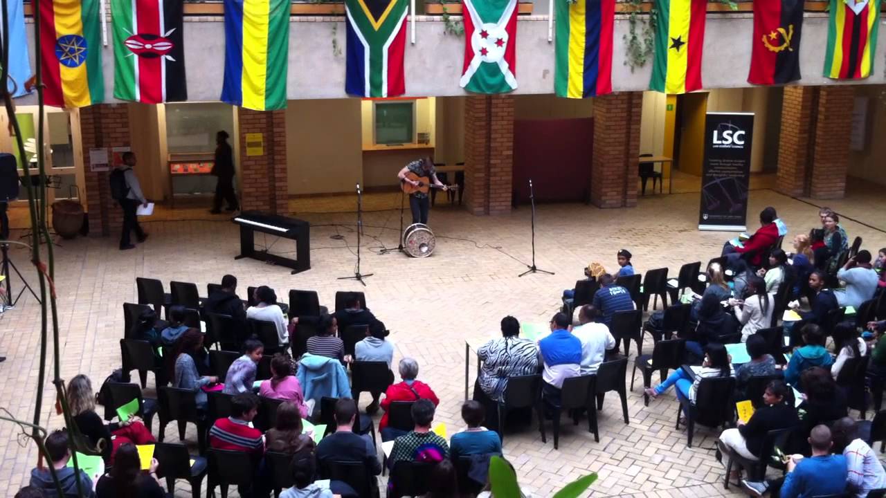 Glen Hartmann live at UCT (Kramer's Got Talent) - YouTube