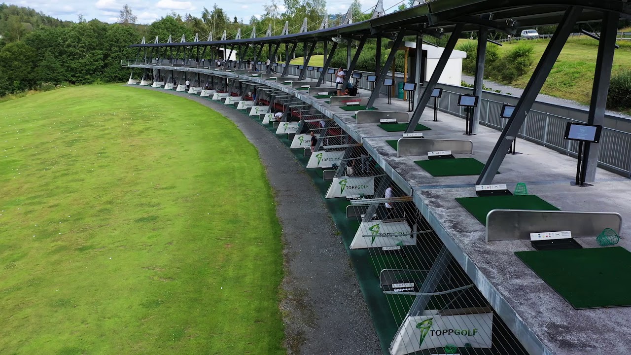 Toptracer Driving Range - YouTube
