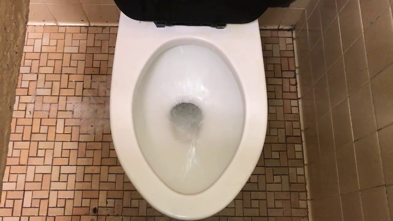1,106. Three American Standard Instanto Toilets. - YouTube