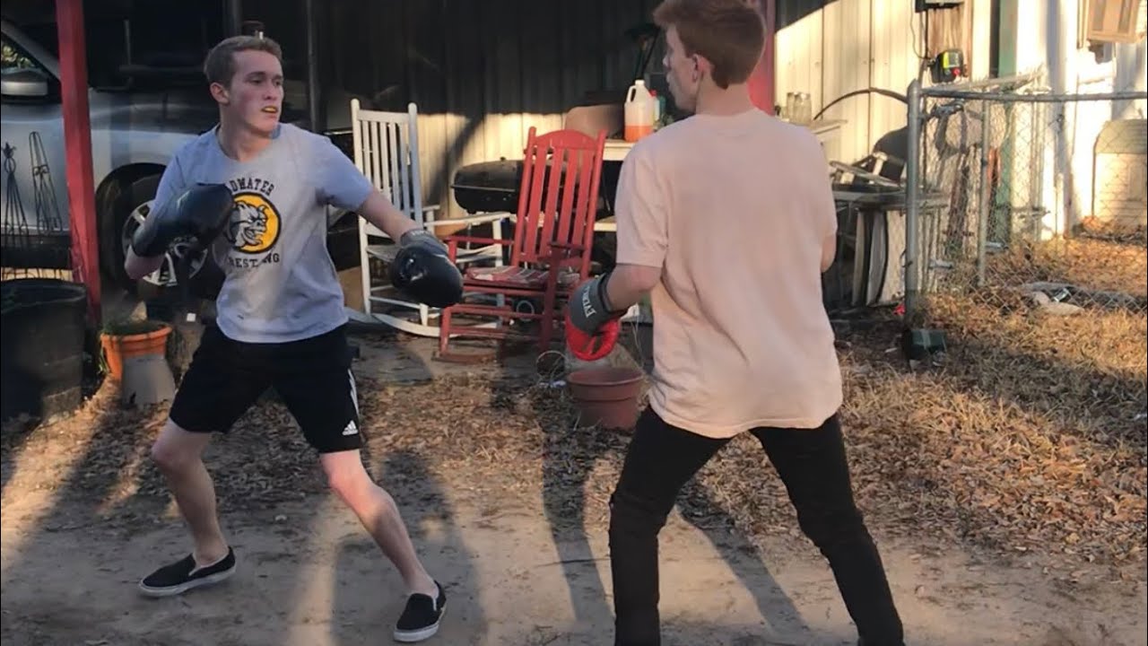 Backyard Boxing 14 - YouTube