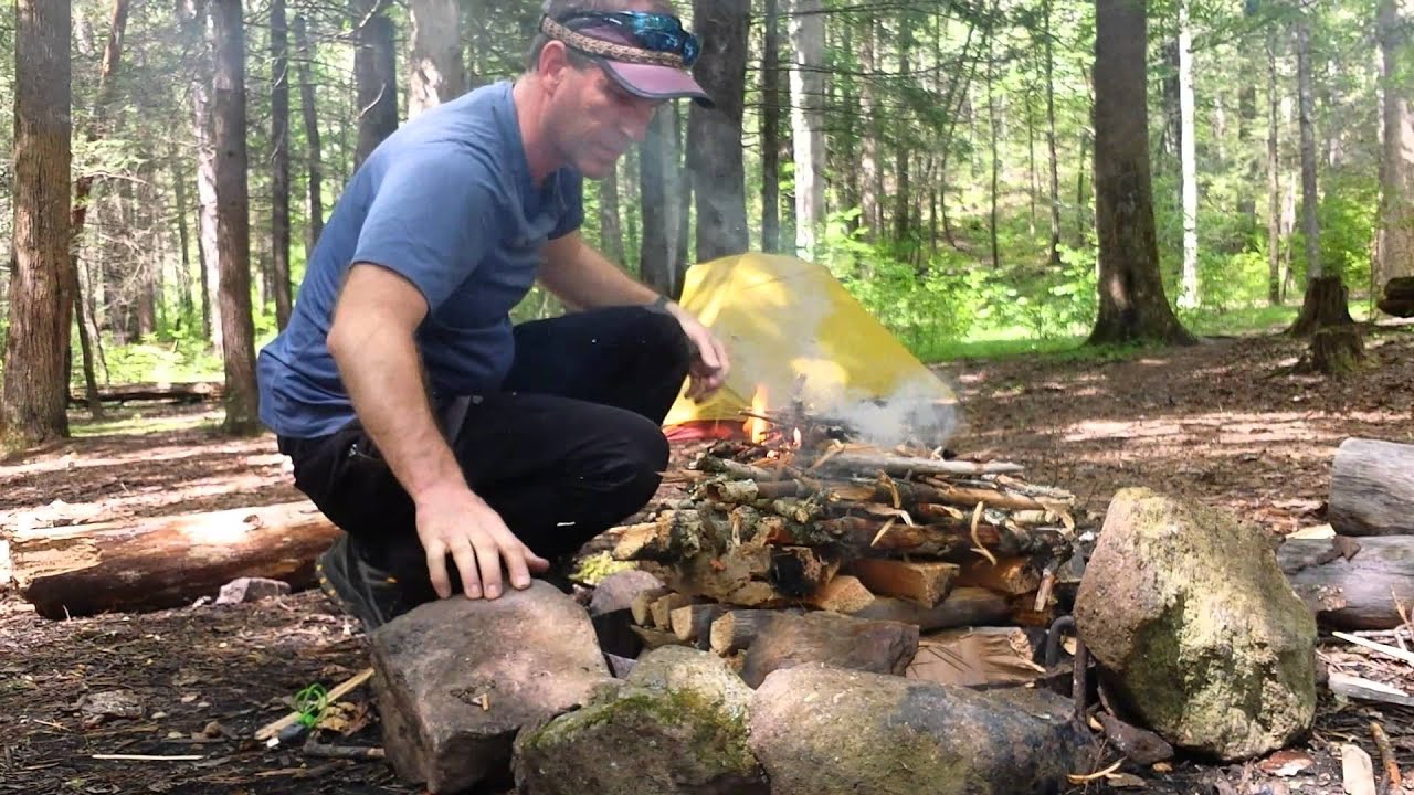 Bushcraft Jeff's fire build - YouTube