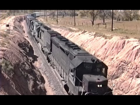 SP7404 E, and ATSF 521 E, the 991 Train at Tehachapi Tunnel 9 on 4-16-1993 - YouTube
