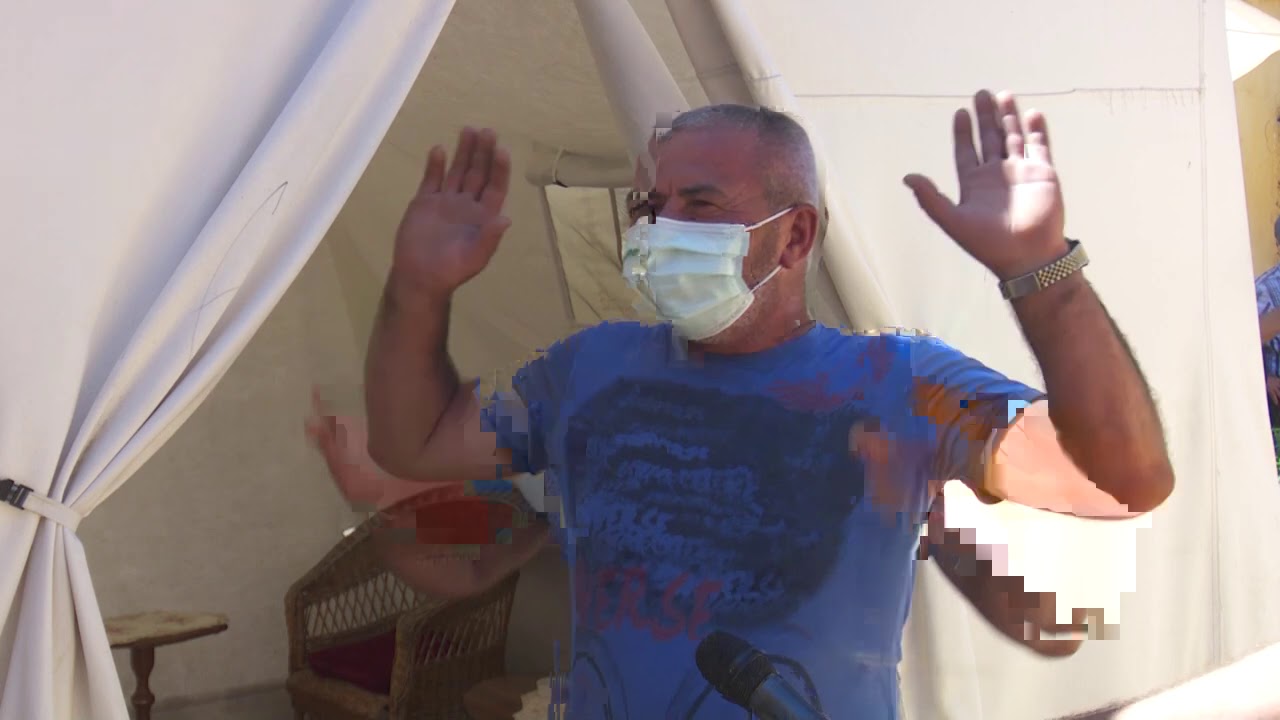 Shtepia iu demtua nga termeti, Arben Muca: Asnje ndihme, une sikur s ...