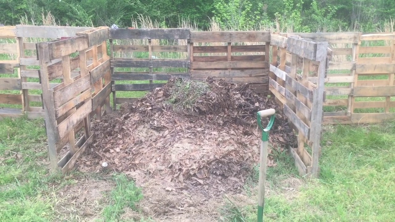 Pallet Project: Compost Bin / 3 Bin Compost Station - YouTube