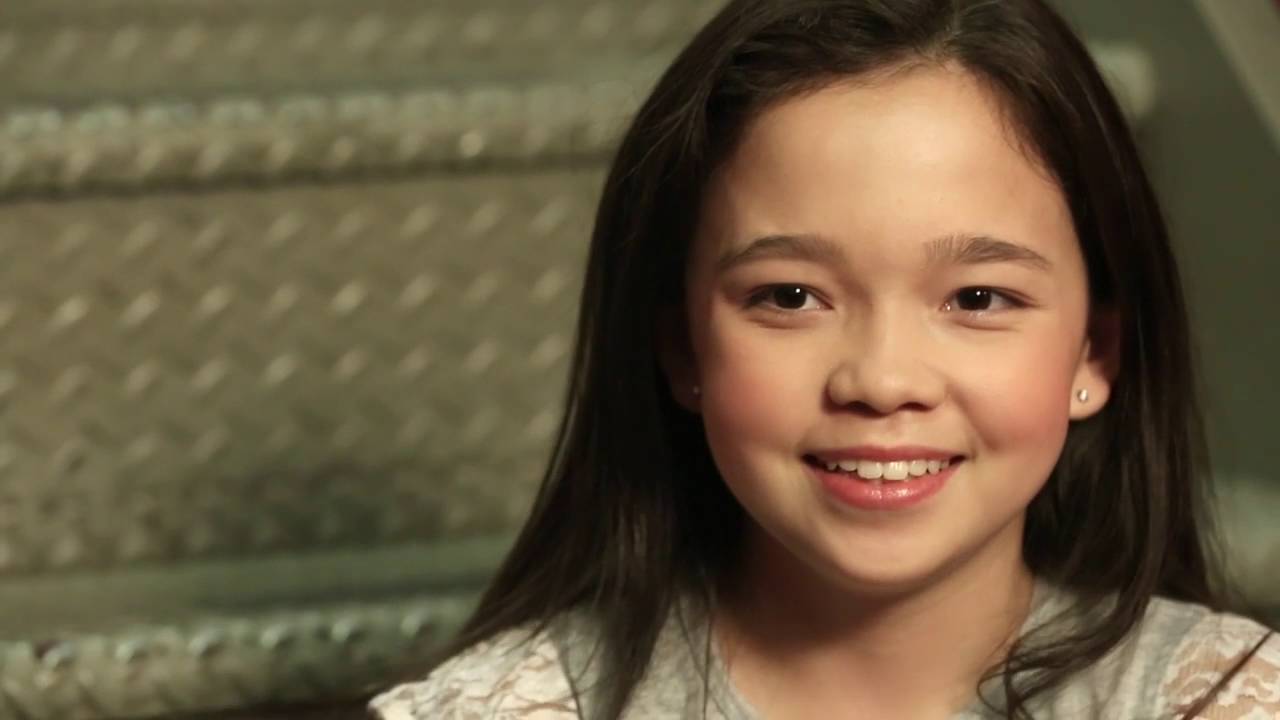 Fresh Face Isabella Russo of SCHOOL OF ROCK - YouTube