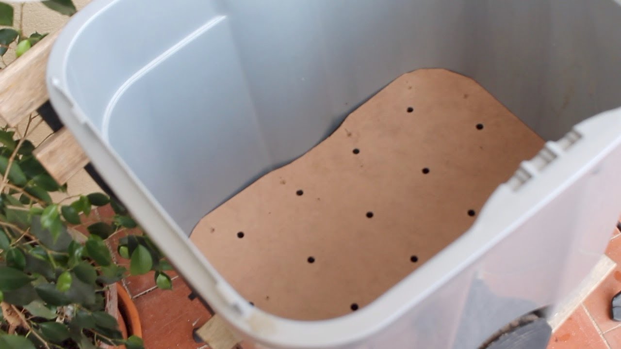 Cómo hacer una VermiCompostera ~material RECICLADO~LOMBRICES~DIY - YouTube