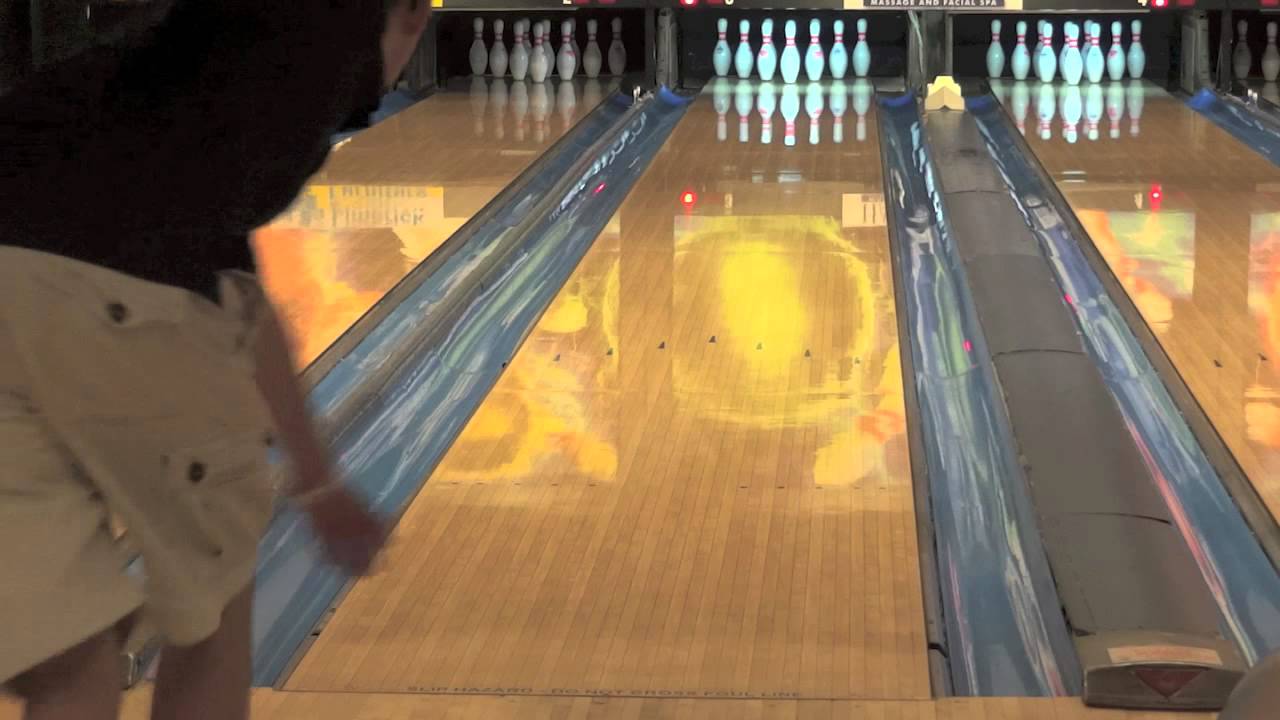 Motiv Ascent Apex Bowling Ball Review by TamerBowling.com - YouTube