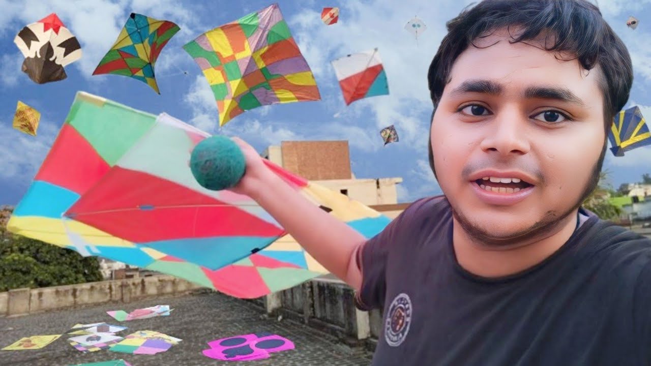 Ek Sath Char Kate Kite Looting 😲 Big Kite Looting in Ground | Kite ...