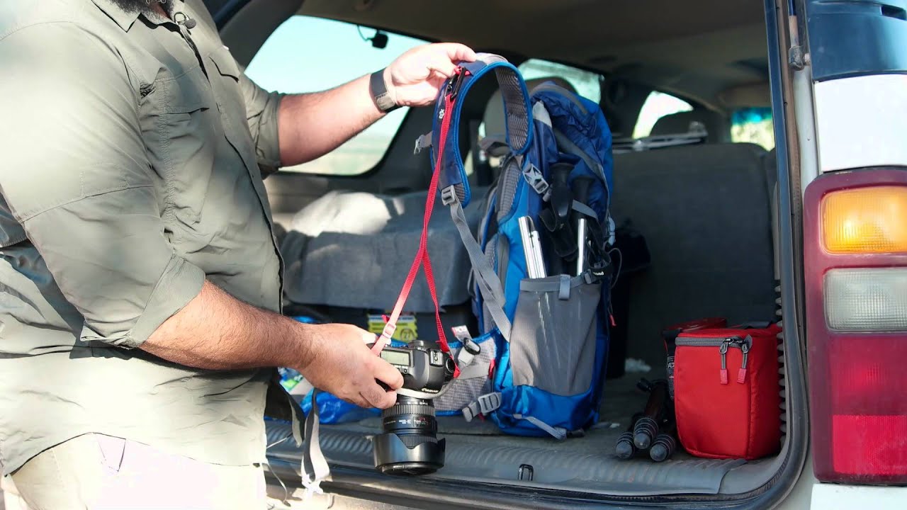 CLIK ELITE - STRATUS CAMERA BAG REVIEW - YouTube