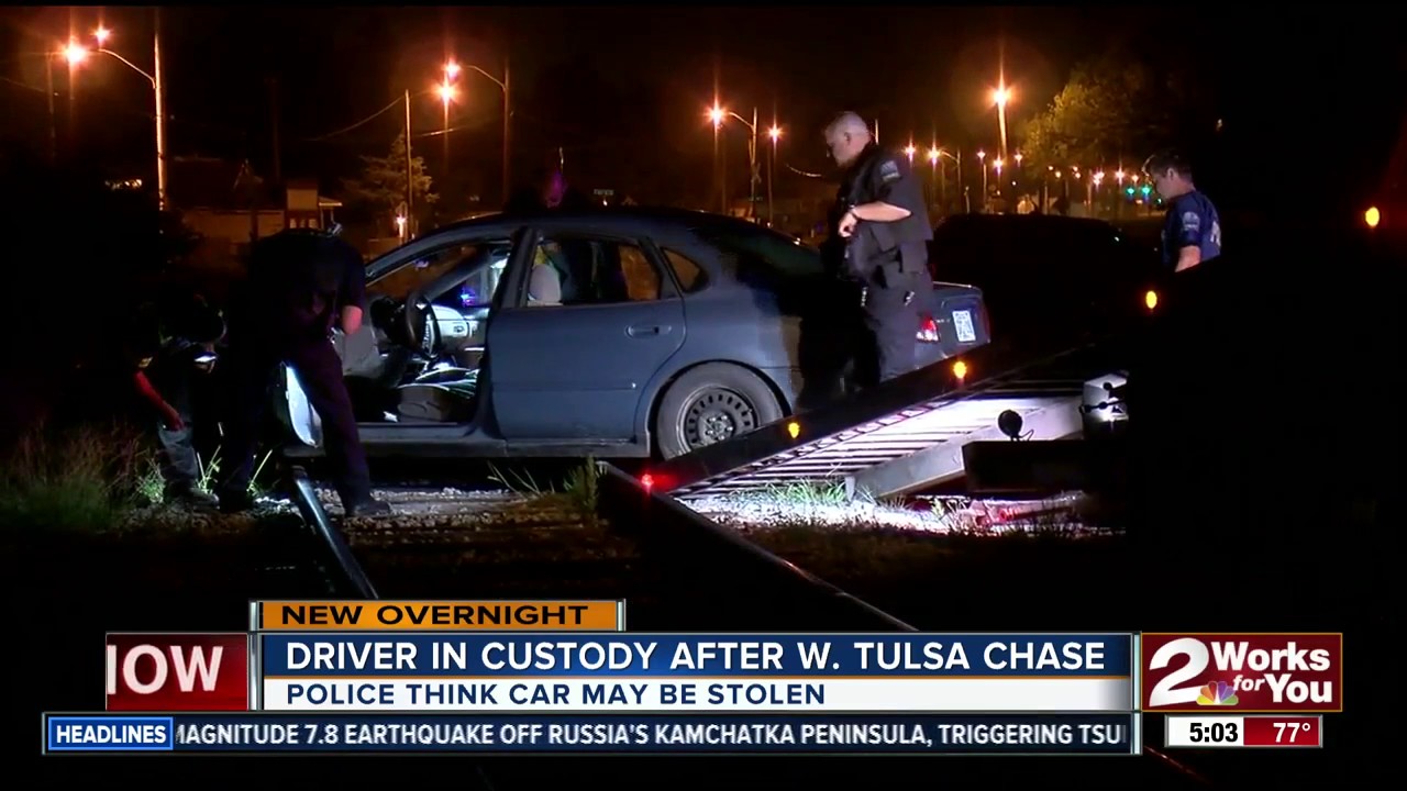 Driver in custody after chase in West Tulsa - YouTube