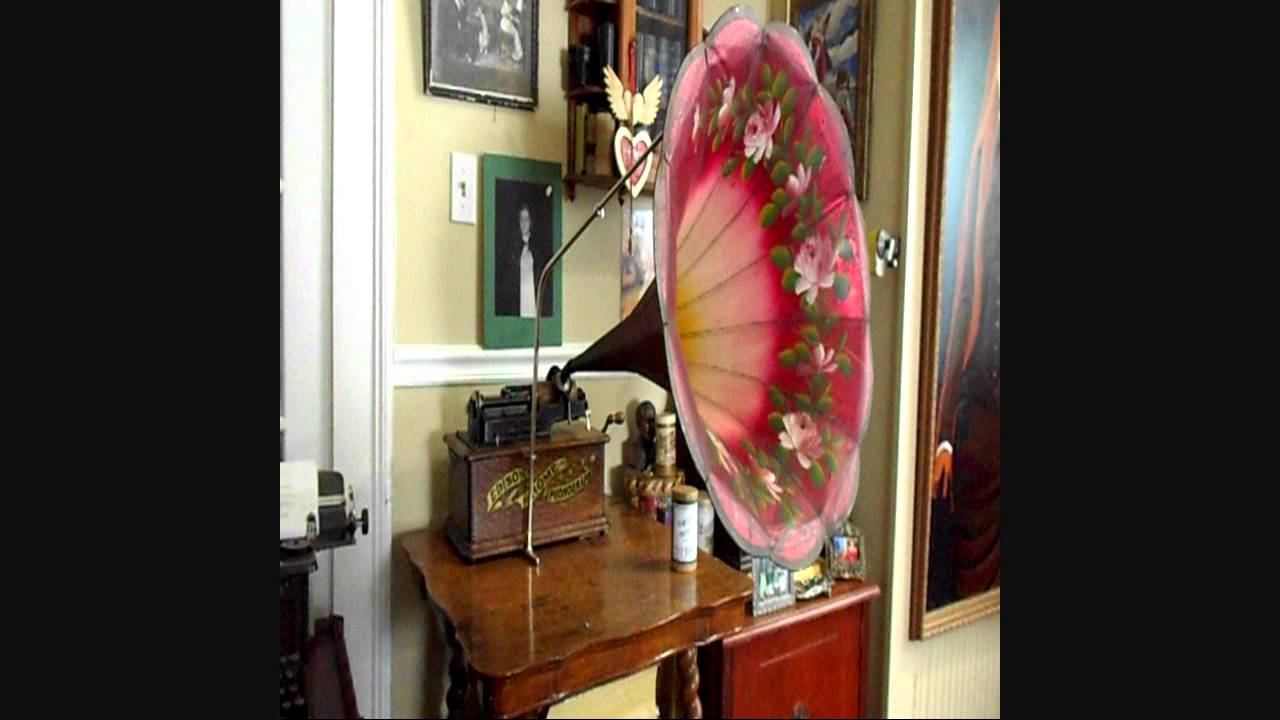 Quentin's Theme from Dark Shadows playing on an actual Edison wax ...