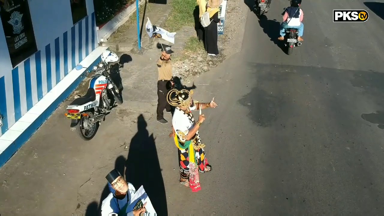 Flash Mob PKS Sukoharjo Dapil 5 Mojopolo - YouTube