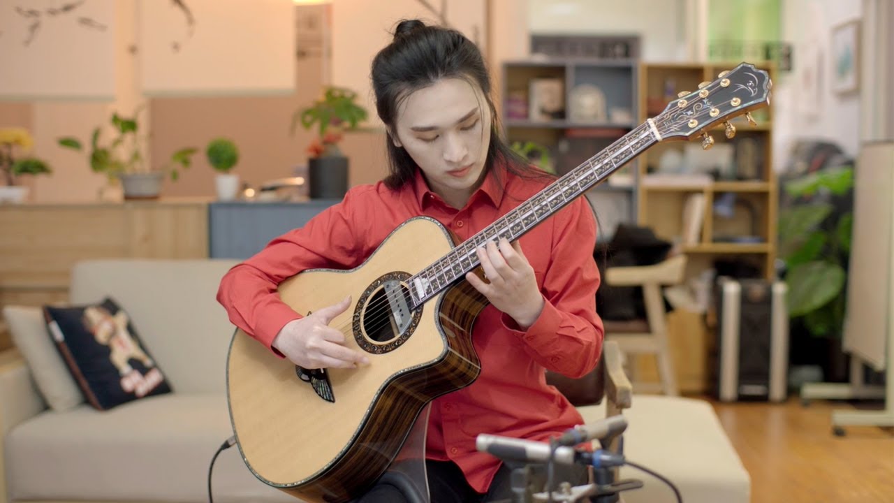 《Dance Of The Yi Tribe 彝族舞曲》Acoustic guitar solo by Ruiwen Ye（叶锐文 ...