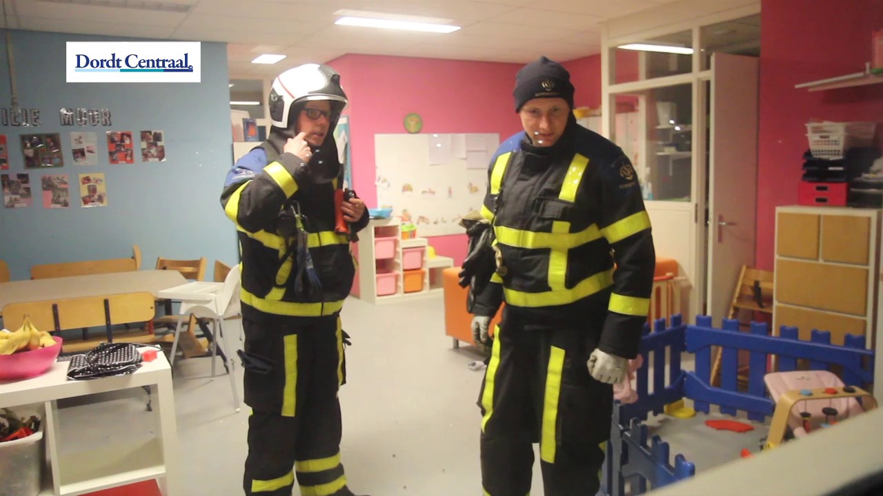 Brand kinder dag verblijf - YouTube