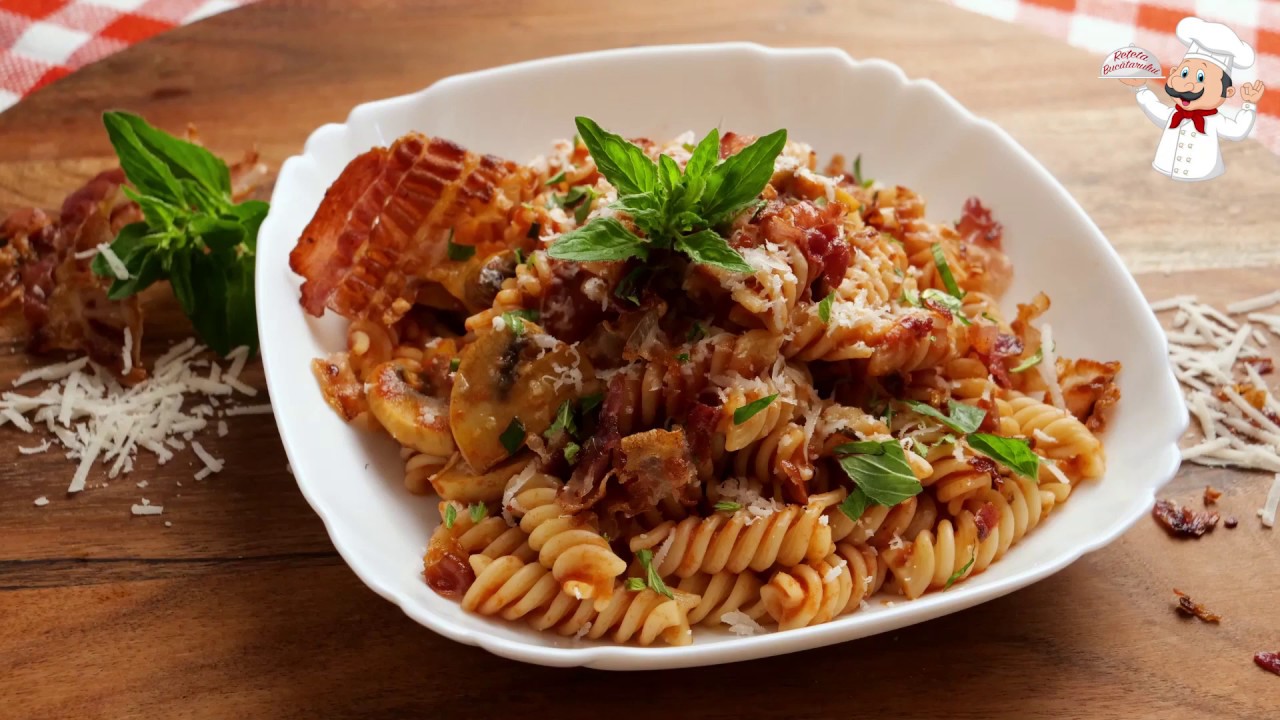 Paste cu sos roșu și bacon - YouTube