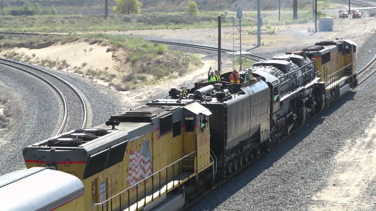 Union Pacific BIG BOY 4014 leaving Colton Yard - YouTube