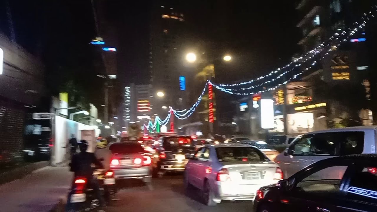 Banani koborsthan road to gulshan-2 night view.. বনানী কবরস্থান রাস্তা ...