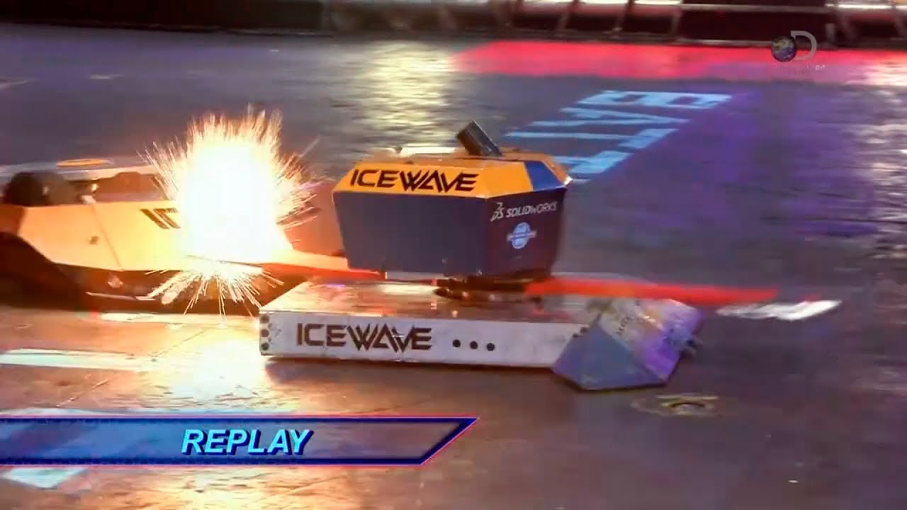 Icewave vs Rotator | Битвы роботов 2018 (1/8) - YouTube