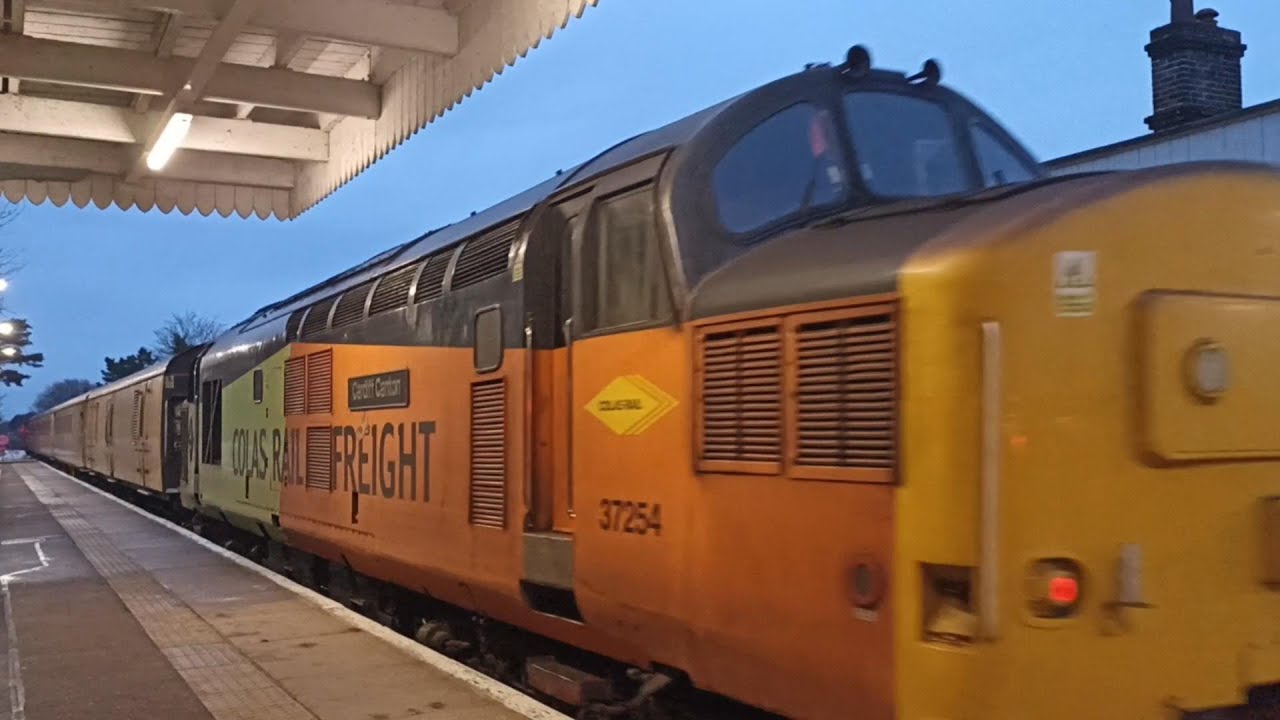 Colas Rail Class 37 37421 & 37254 pulling Network Rail's test train ...
