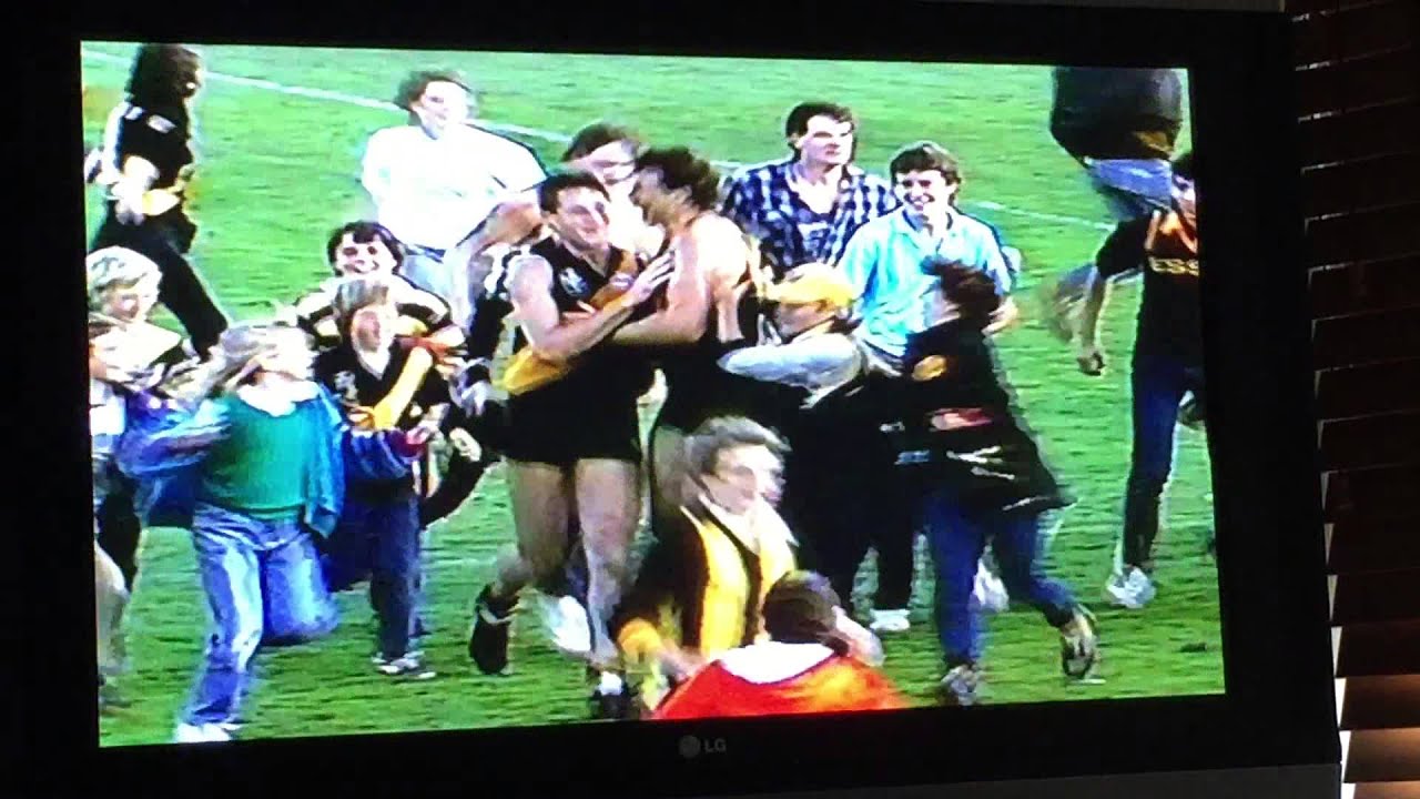 We're From Tigerland Richmond Theme Song After 1 Point Win 1986! - YouTube
