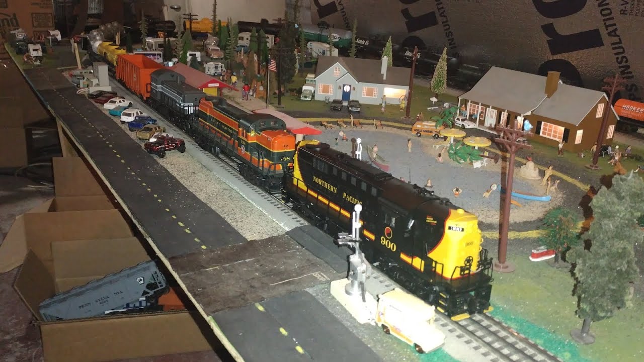 fun day with on the lay out with friends locomotive and mine - YouTube
