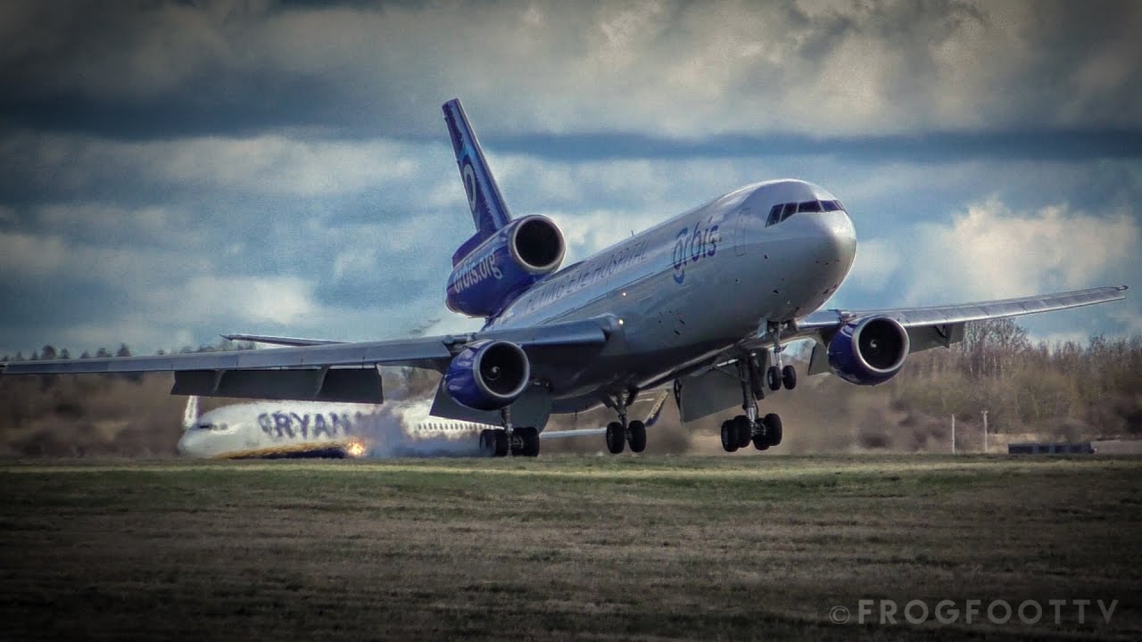 44 YEARS OLD McDonnell Douglas DC-10 landing at LONDON STANSTED AIRPORT ...