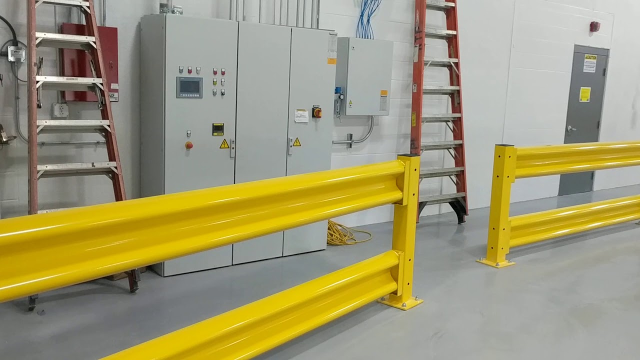 Heavy-duty Guardrail Installed in Production Area for Employee ...