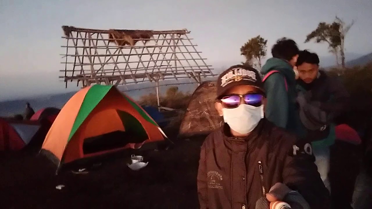 Gunung meranti banyuwangi _ penjlajah negri atas awan - YouTube