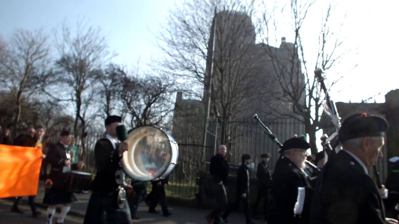 Manchester pipe band @ LIVERPOOL ST PATRICKS DAY PARADE 2016 - YouTube