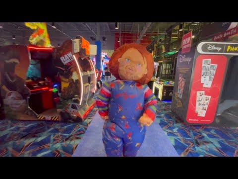 WE GOT KICKED OUT OF THE MALL W/ CHUCKY - YouTube