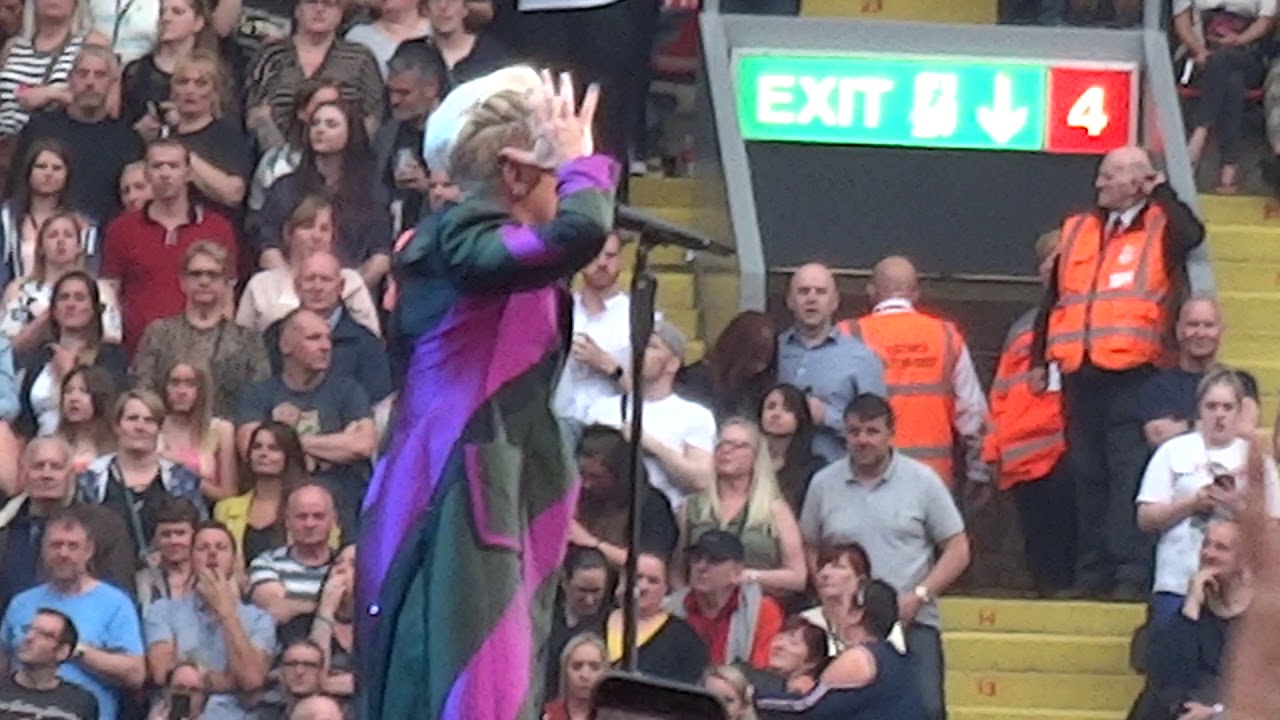 Pink - Who Knew @ Anfield Liverpool 25/06/2019 - YouTube