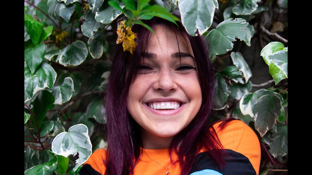 Video Model test - Yaelle - YouTube