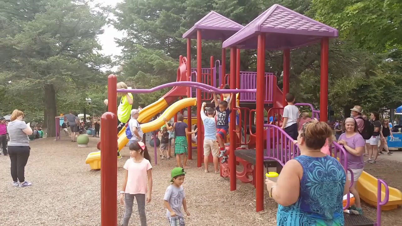 FAMILY FUN STATE FAIR DAY 1 FARM ANIMALS OUTDOOR PLAYGROUND - YouTube