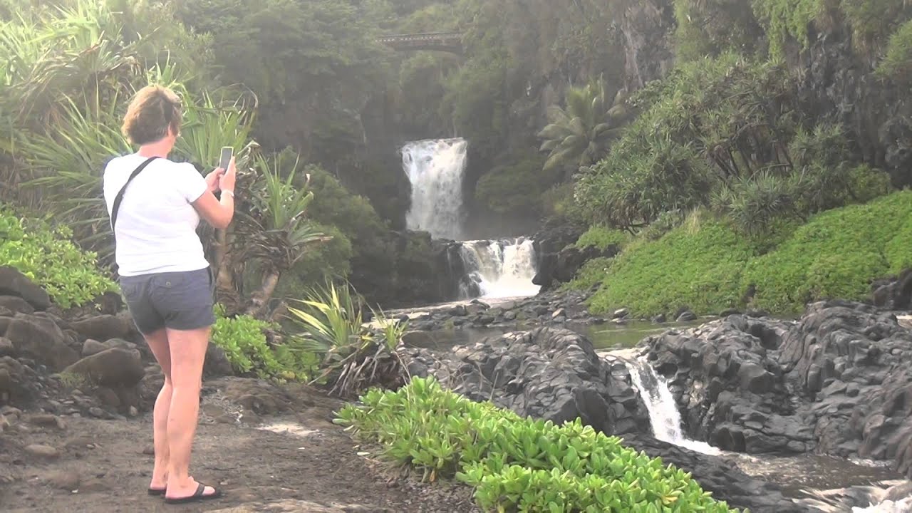 SEVEN SACRED POOLS, HANA, MAUI, 2014 - YouTube