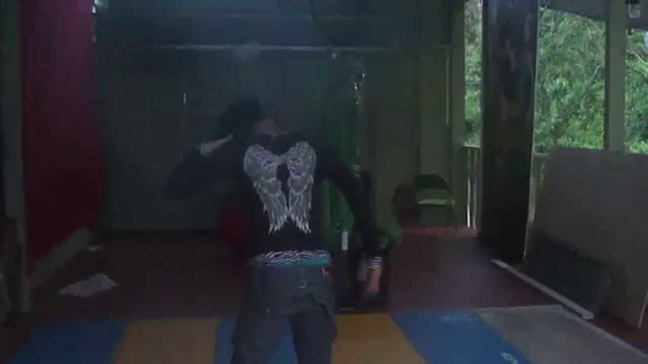 Baton Twirling (Elbow-Neck Carry Series) - YouTube