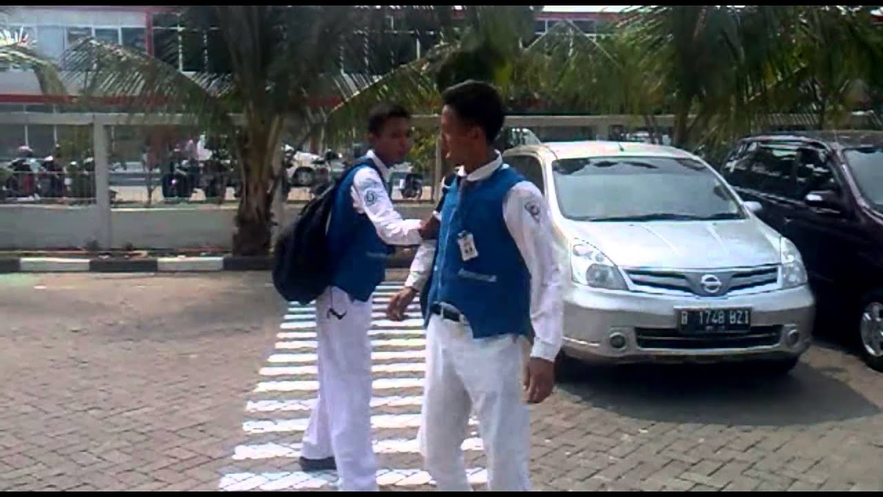 Film 8 Detik AWAAASSSS - YouTube