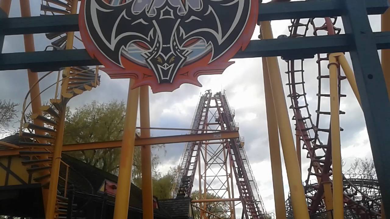 The bat- Canada's wonderland - YouTube