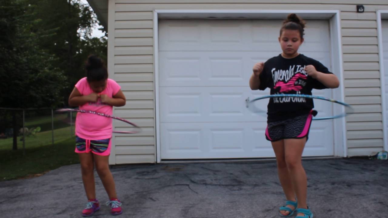 Hula hoop Contest! - YouTube