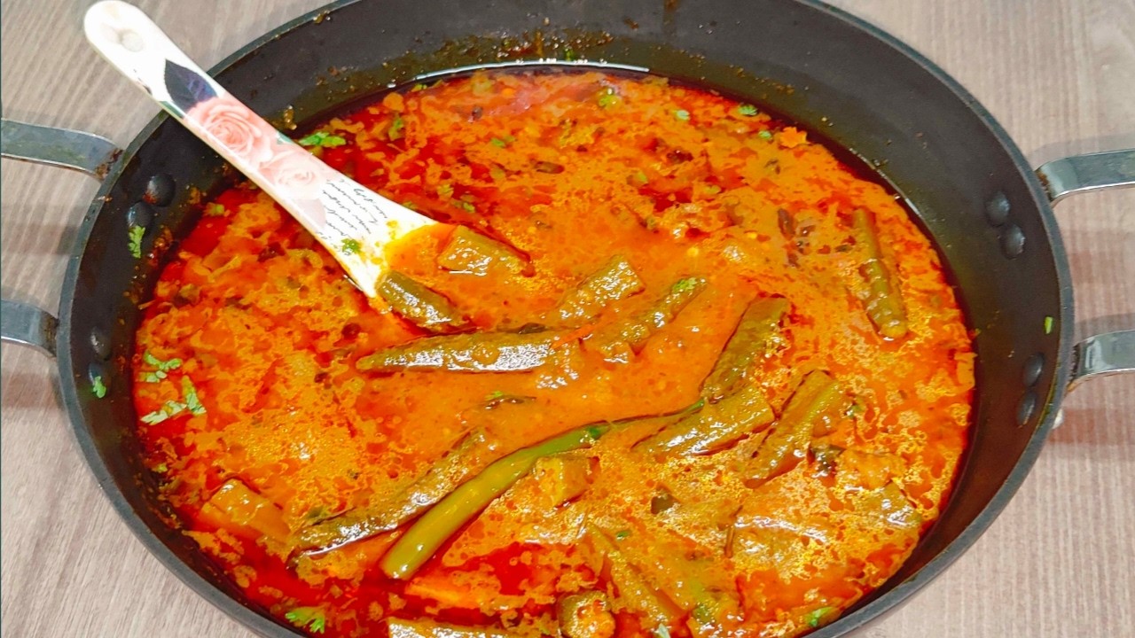 Hyderabadi Bhendi Gosht Ka Khatta Sherwa | Bhindi Gosht Ka Salan - YouTube