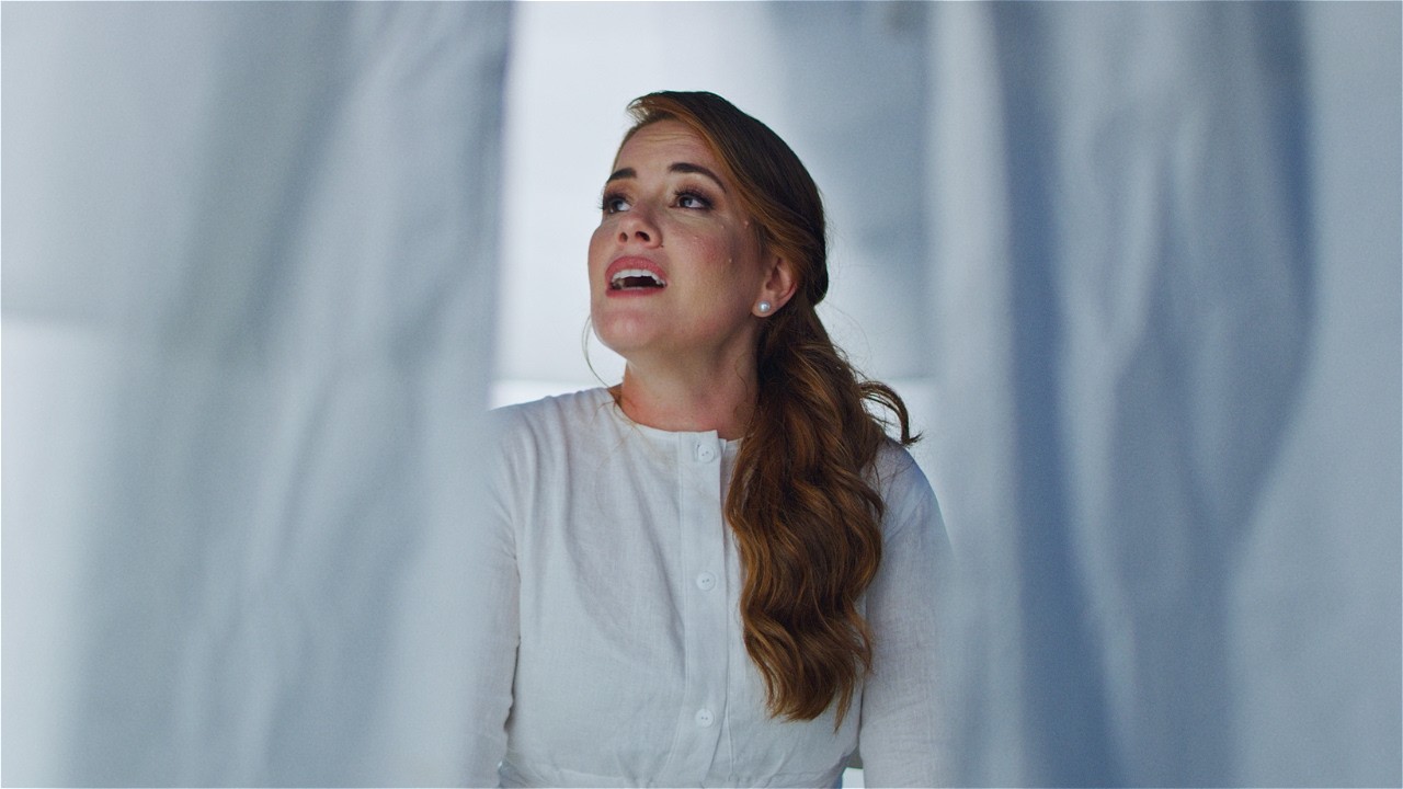 Yashira Guidini - Mediodía (Video Oficial) - YouTube